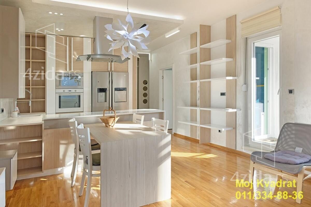 Troiposoban stan na prodaju, Vojvode Micka Krstića, 249.900€, 82m²