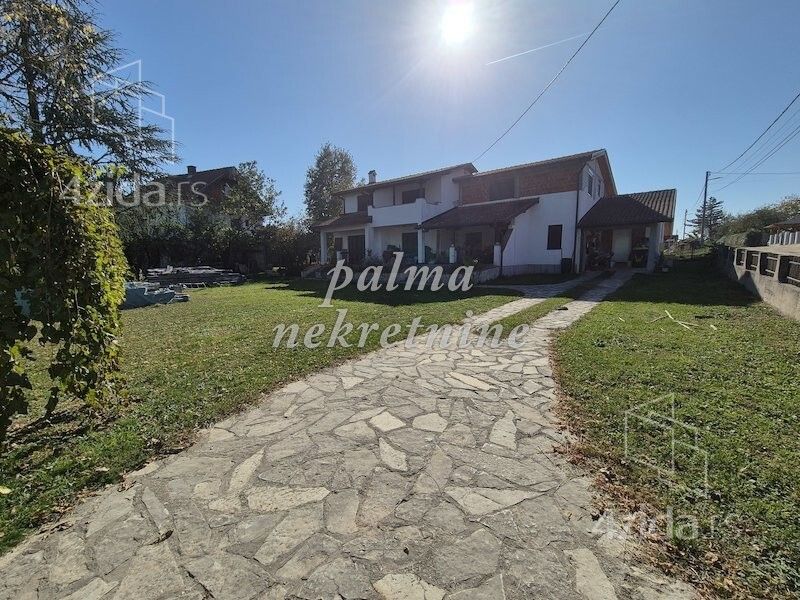 1-etažna kuća na prodaju, Šumarice, 230.000€, 360m²