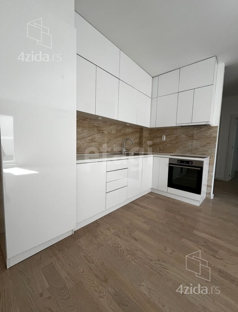 Četvorosoban stan na prodaju, Vinča, 110.000€, 68m²