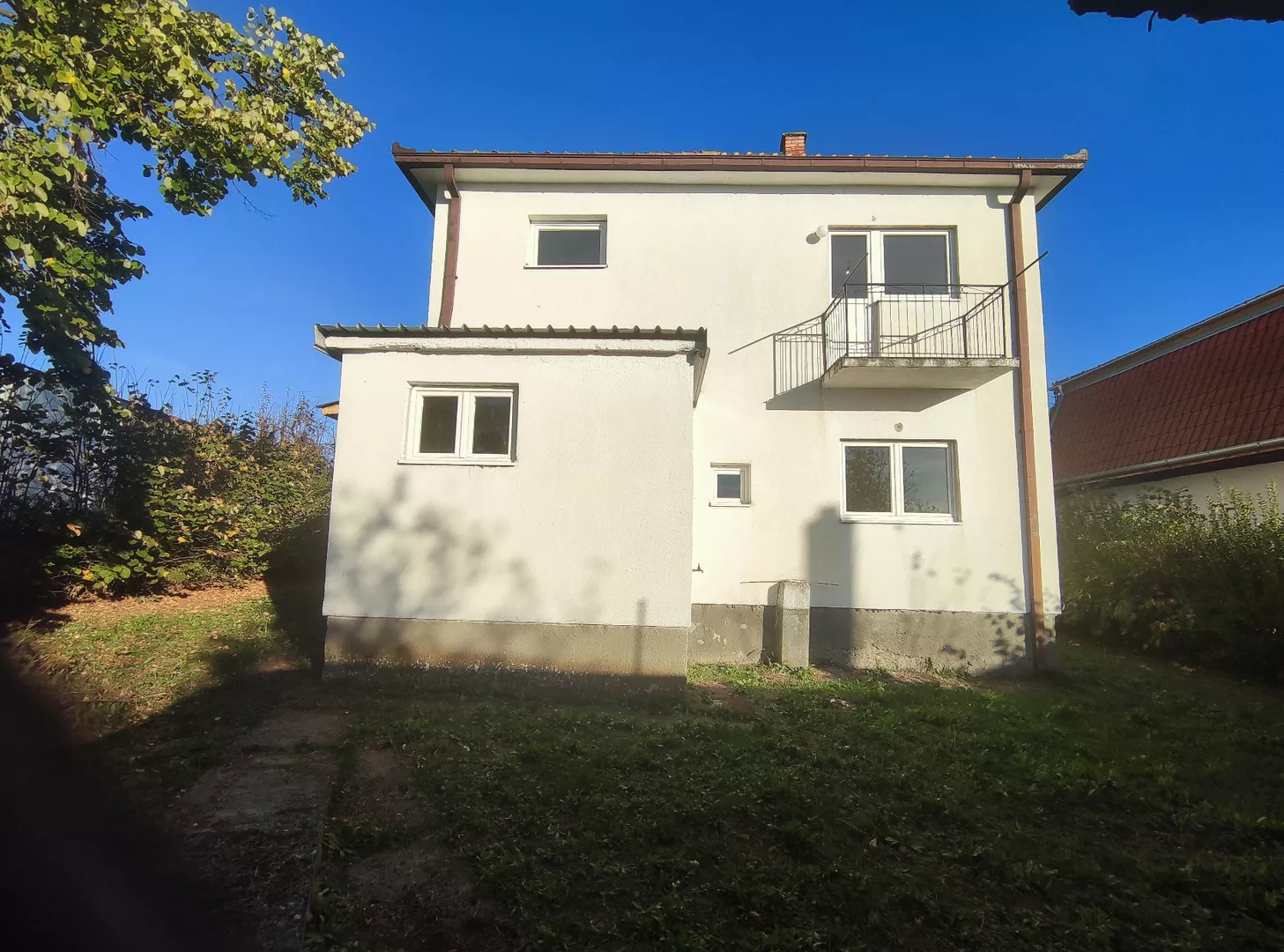 2-etažna kuća na prodaju, Vrbovno, 120.000€, 376m² - 4zida