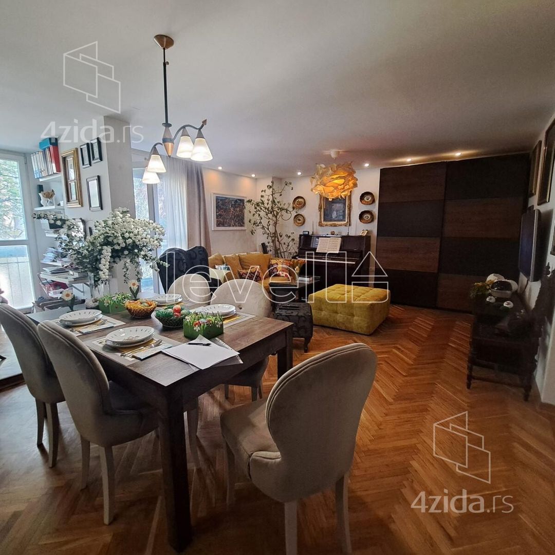 Trosoban stan na prodaju, Liman 4, 220.000€, 86m²