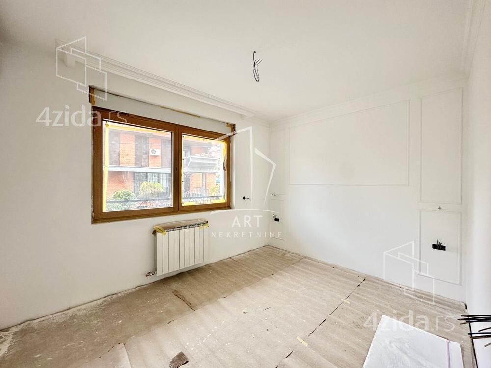 Trosoban stan na prodaju, Ilindenska, 390.000€, 68m²