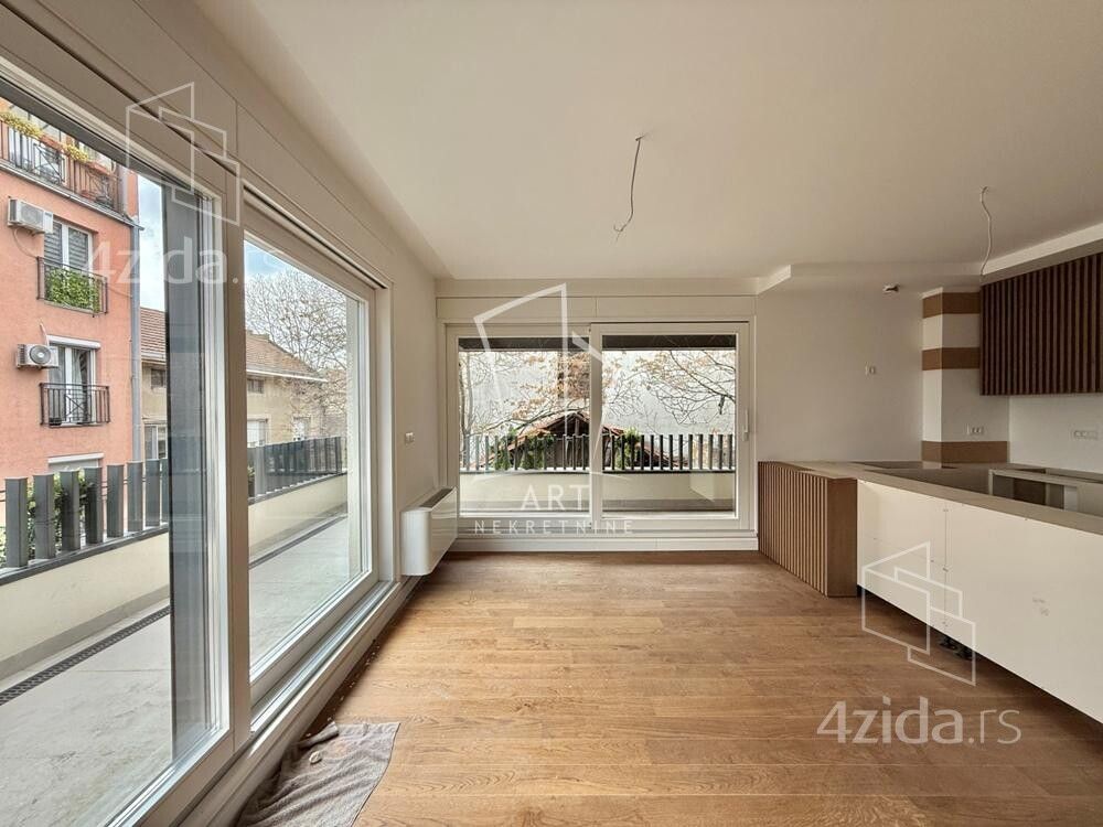 Trosoban stan na prodaju, Stojana Protića, 825.000€, 158m²