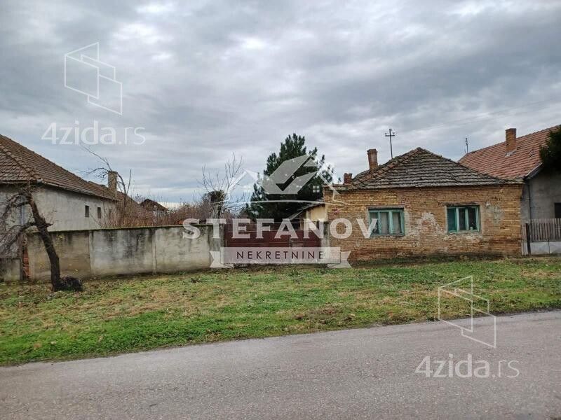 Kuća na prodaju, Aradac, 22.000€, 98m²