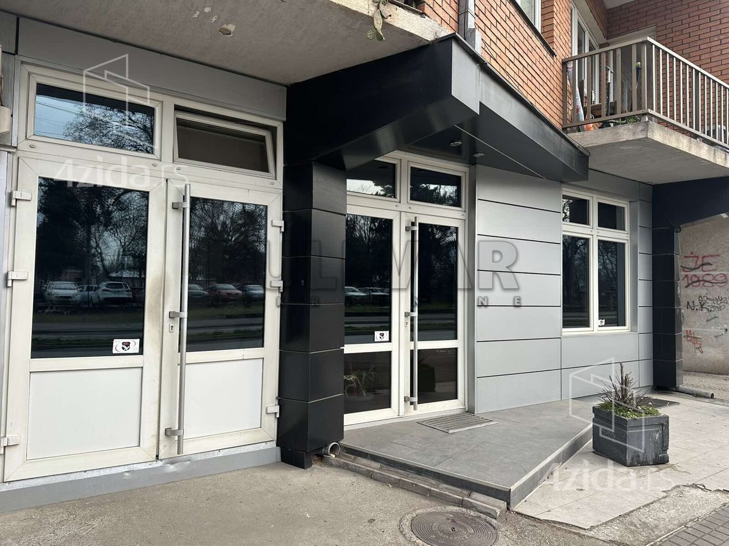 Lokal na prodaju, Bulevar dr Zorana, 280.000€, 174m²