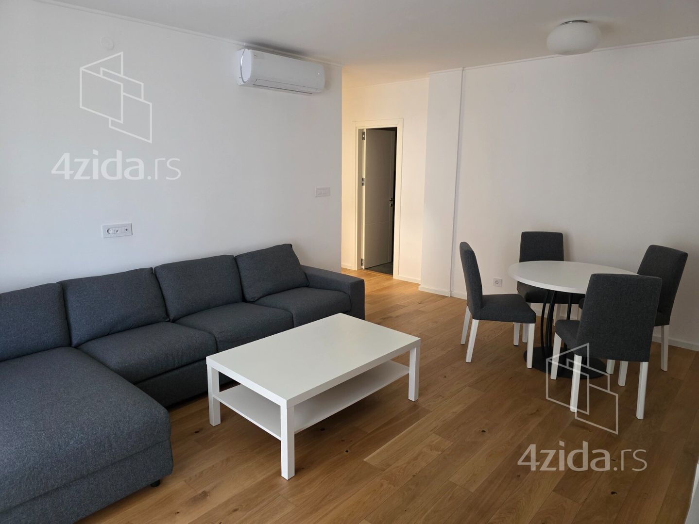 Poslovni prostor za izdavanje, Liman 4, 950€, 82m²