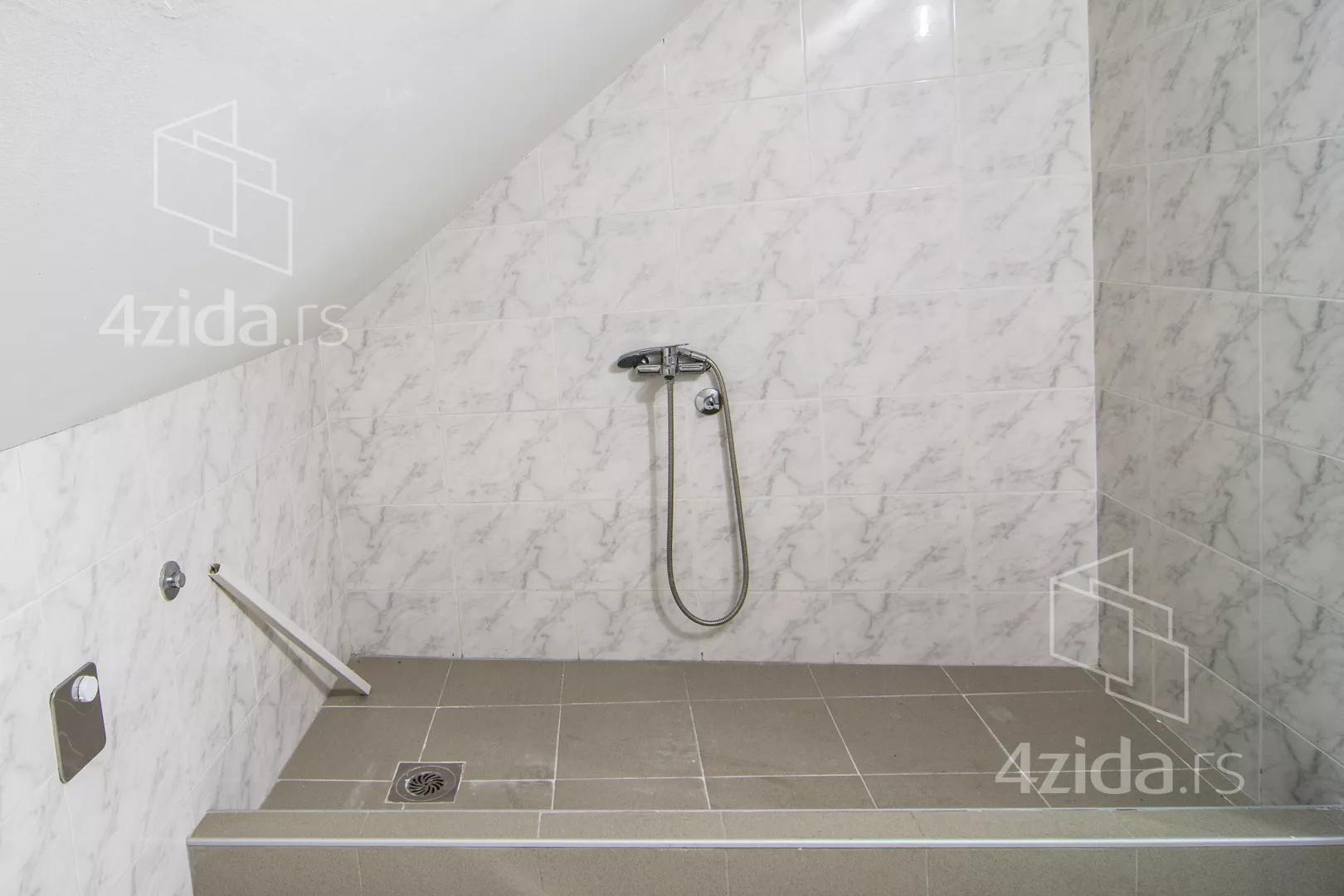 Poslovni prostor za izdavanje, Todora Milovanovića, 3.000€, 350m²